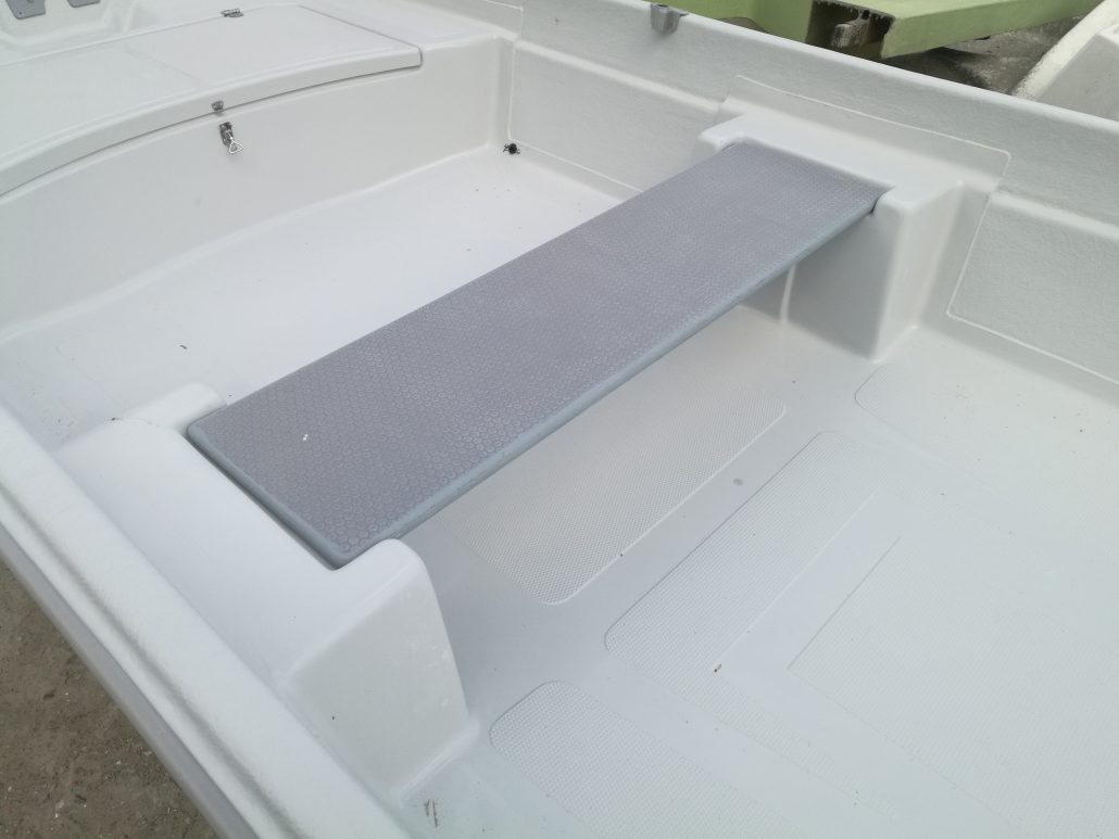 Boat LOTTA 430 LUX | Vidzemes Laivas